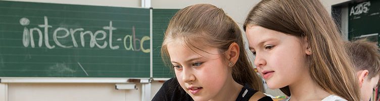 Neues Internet-ABC-Material für Lehrkräfte | medienkompetenz.katholisch.de